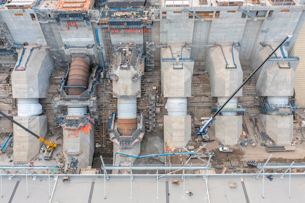 BC Hydro, Site C contractor charged over discharge into Peace River ...