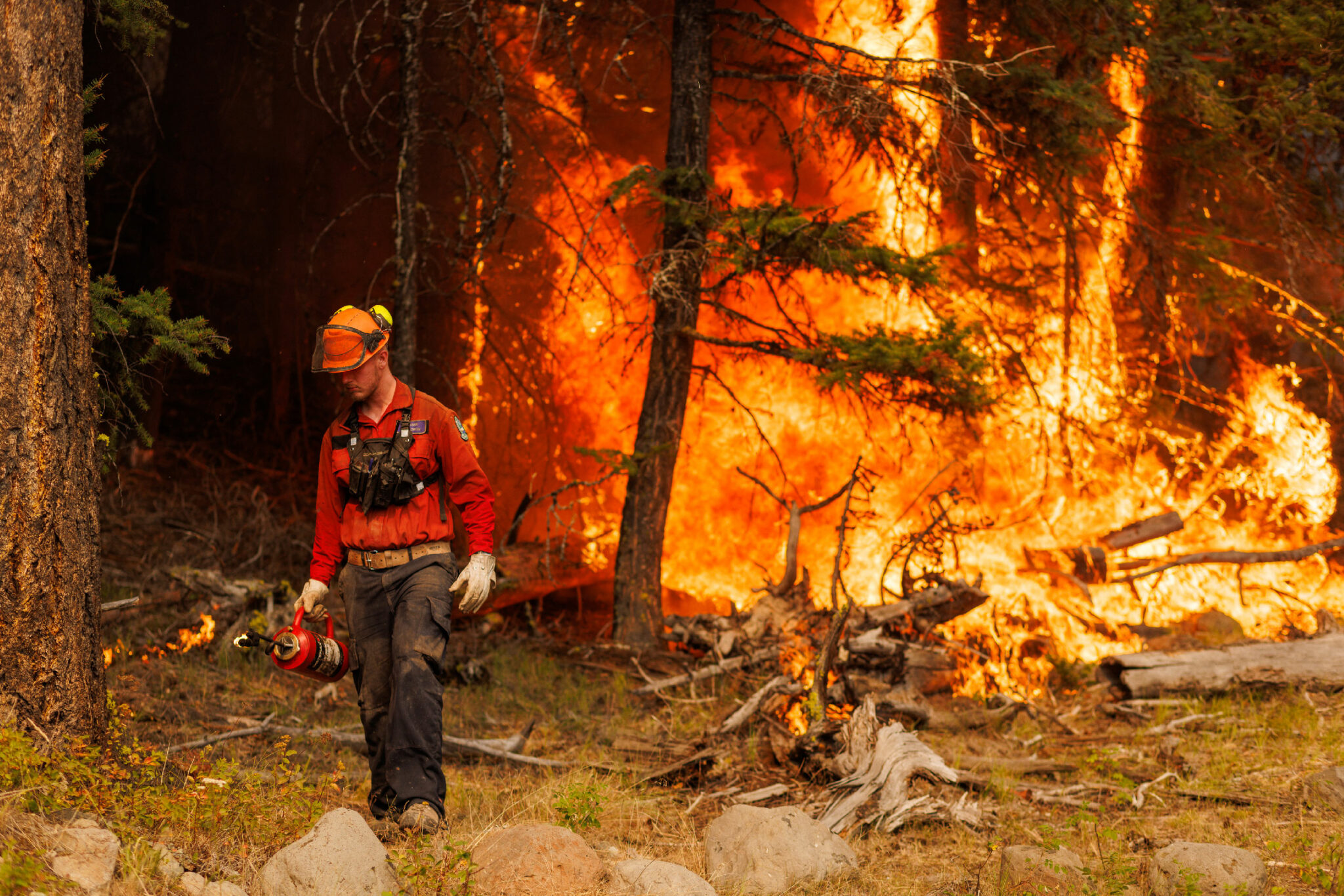 A firefighter mental health crisis as wildfires rage on | The Narwhal