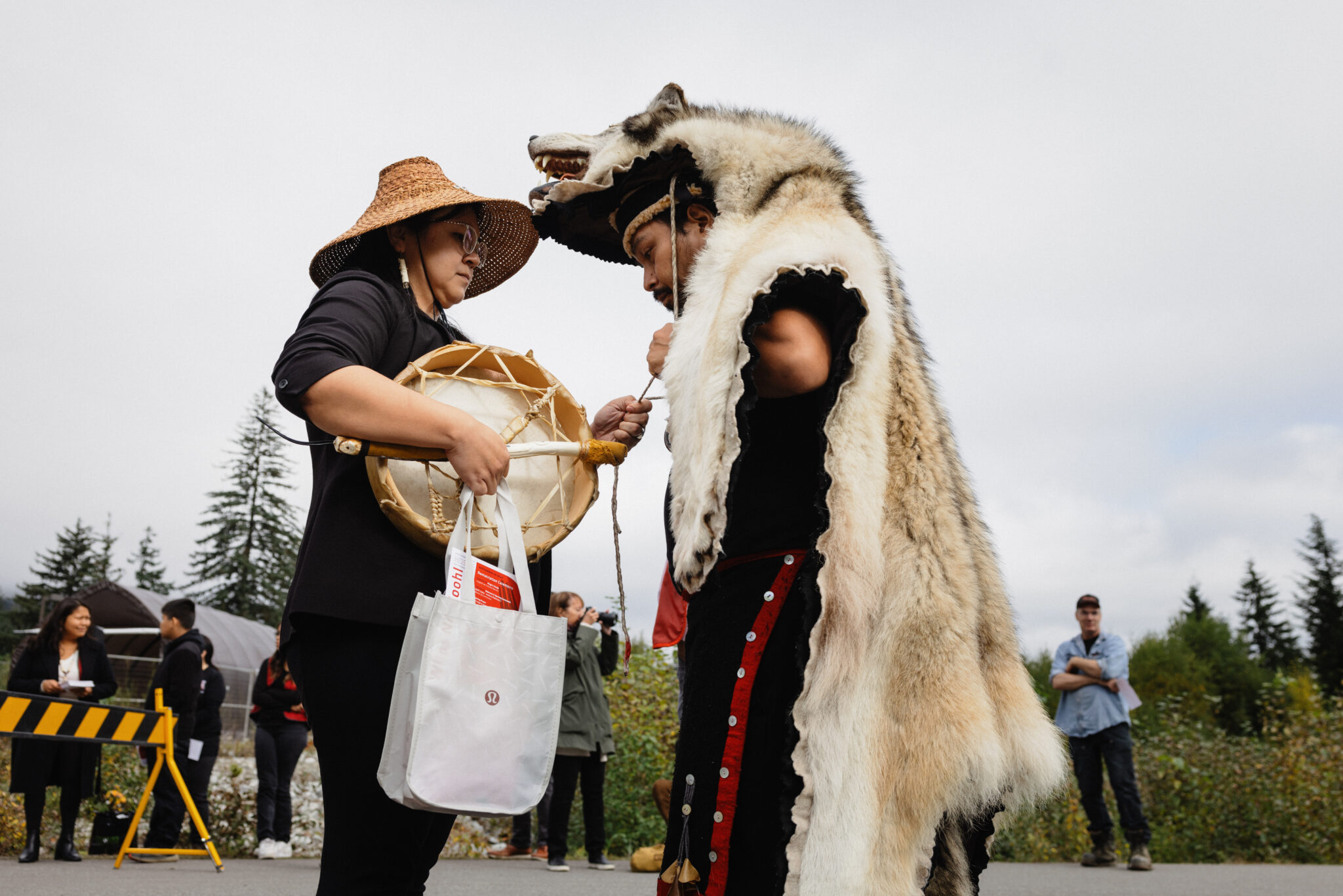 Stolen totem pole returns to Nisga’a Nation | The Narwhal