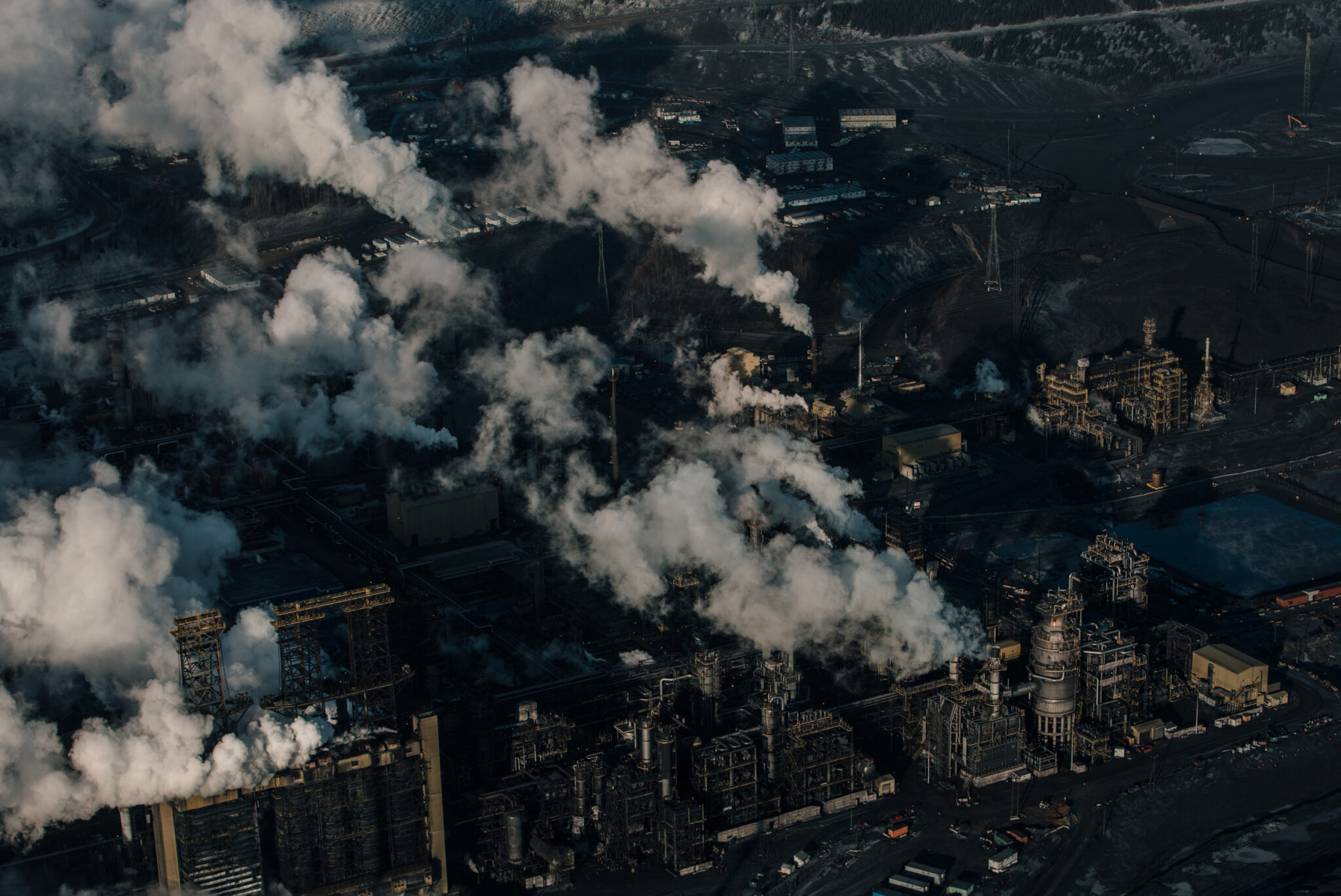 A dizzying bird’s-eye view of Alberta’s oilsands | The Narwhal