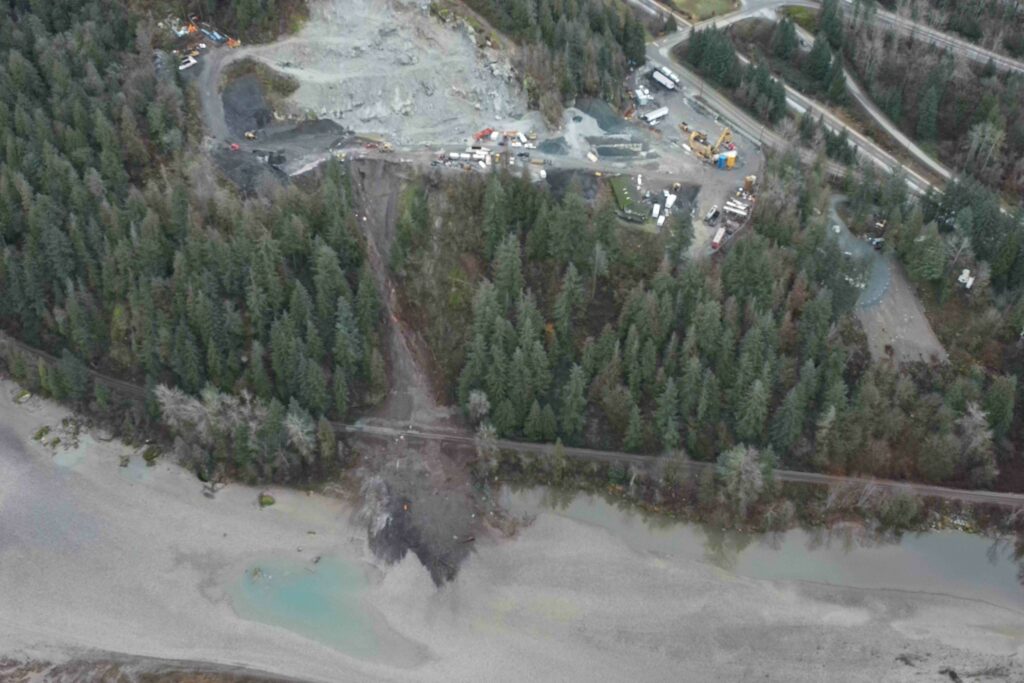 Why Fraser River oil spill took nearly 3 months to start cleaning | The ...