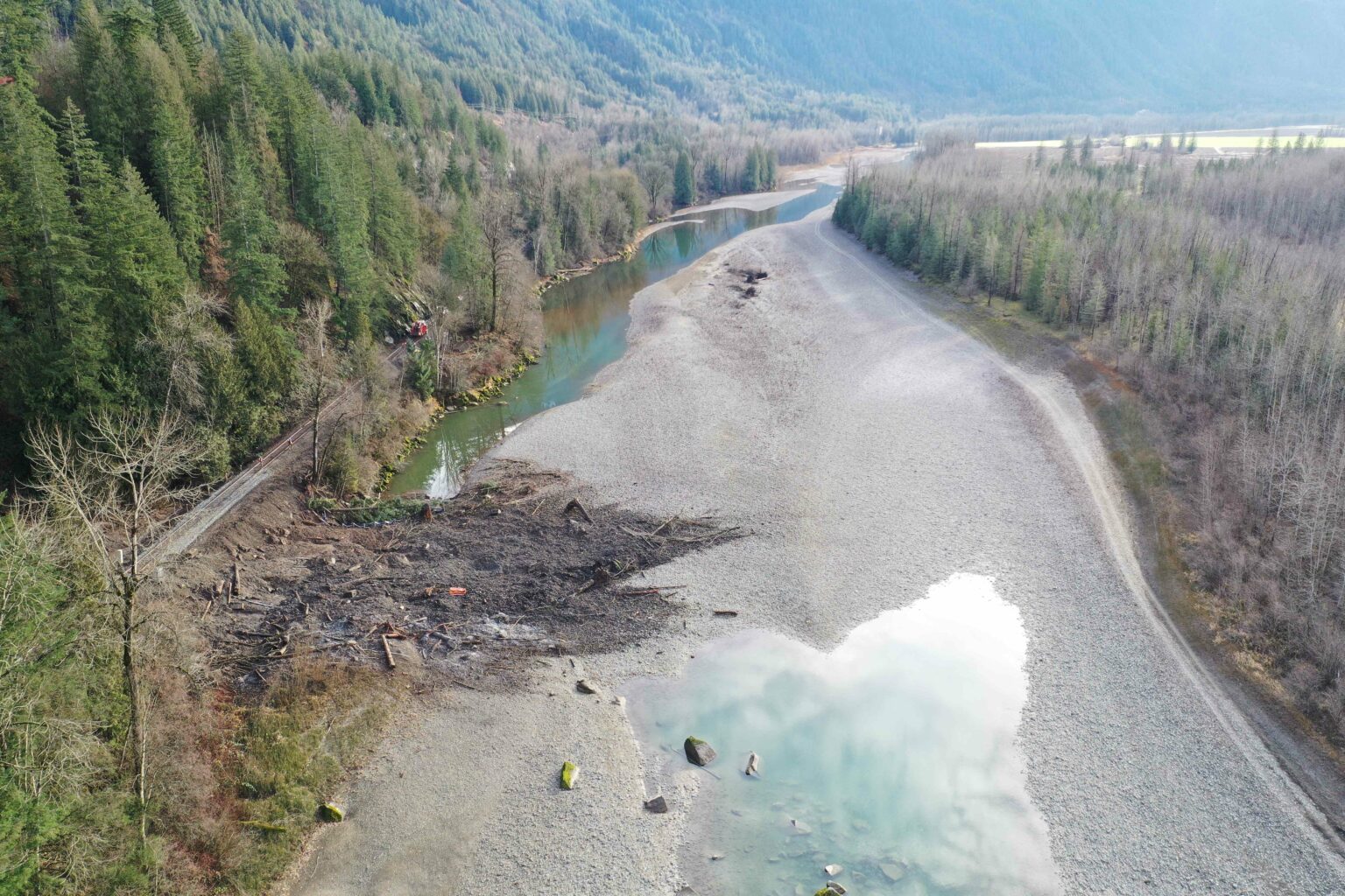 Why Fraser River oil spill took nearly 3 months to start cleaning | The ...