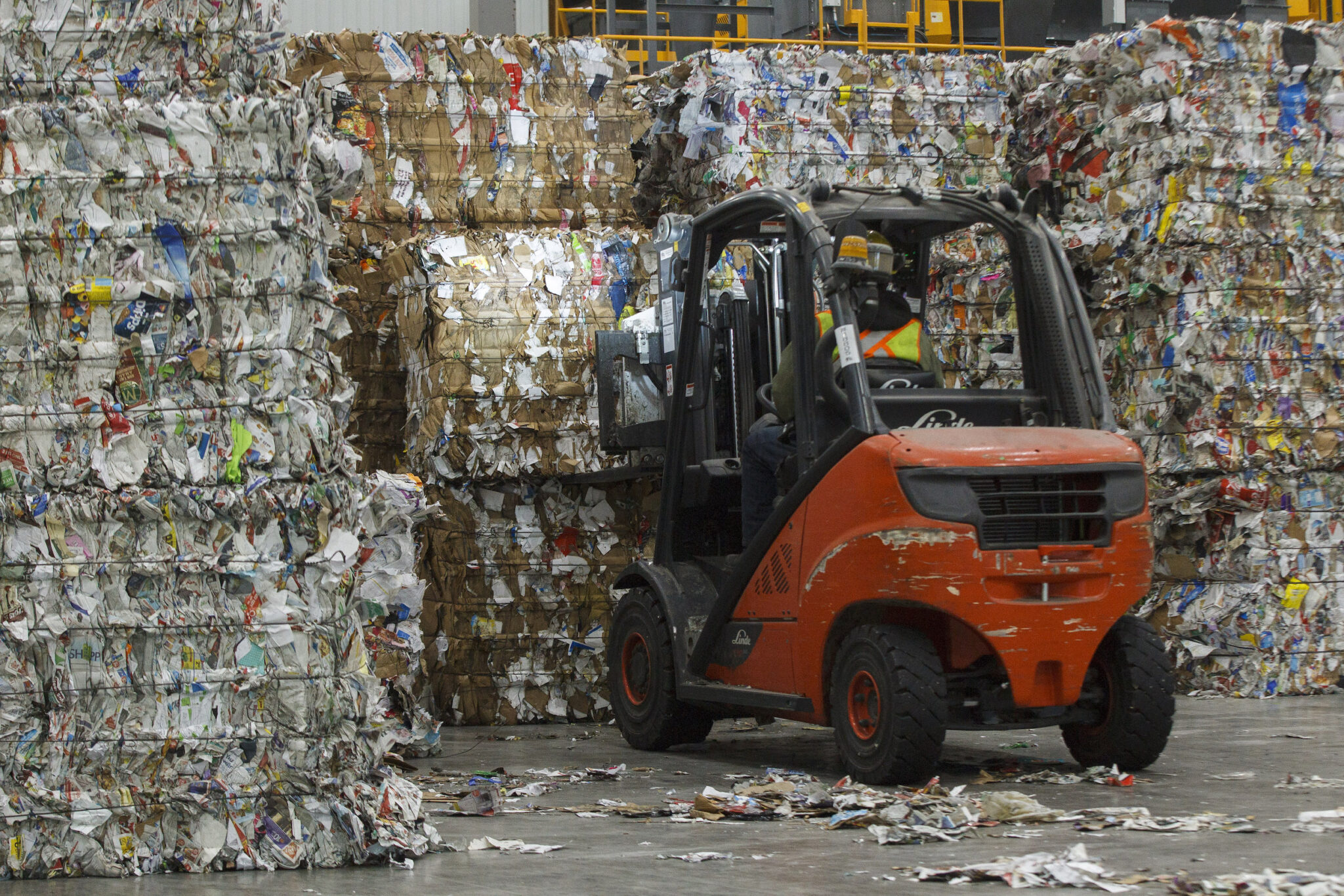What’s actually recycled through Winnipeg’s blue bin program? | The Narwhal