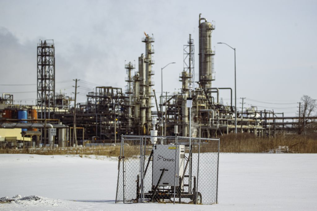 Pollution around Aamjiwnaang First Nation in Sarnia, visualized | The ...