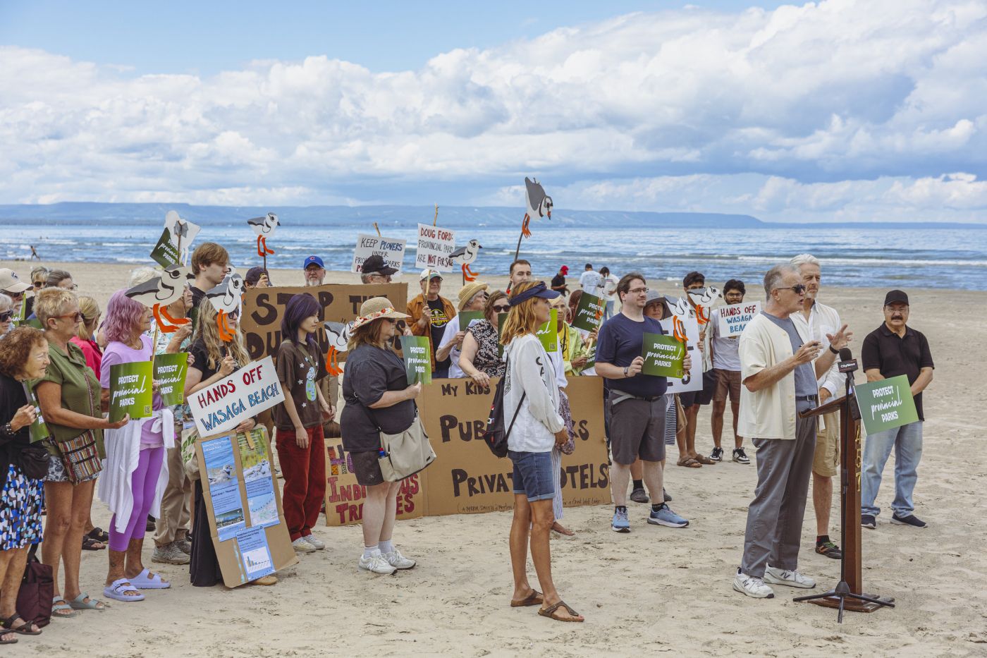 The uncertain future of Wasaga Beach | The Narwhal